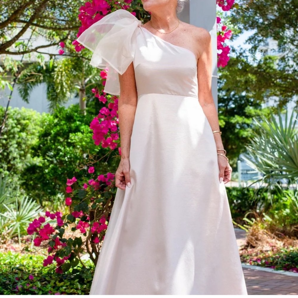 Camilyn Beth Vivienne Gown - Gem